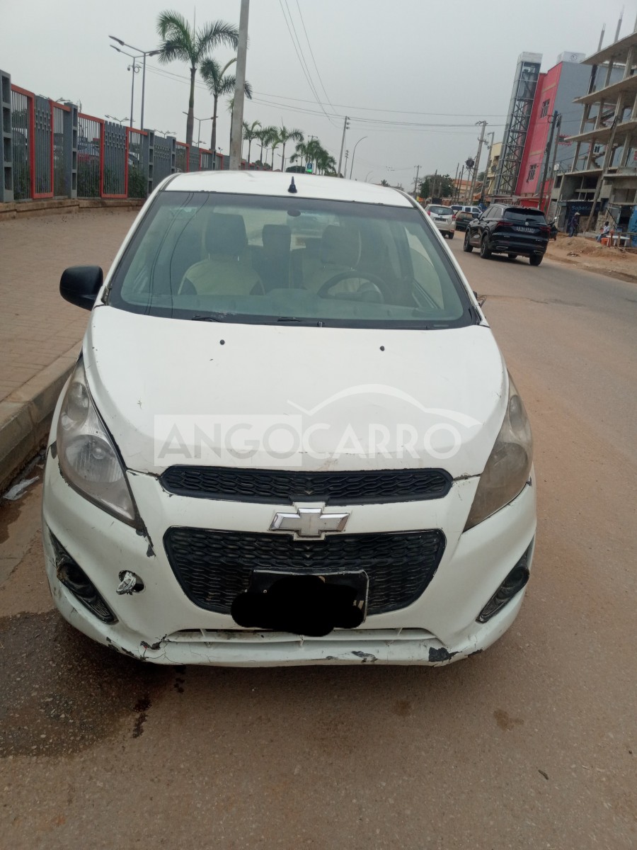 Chevrolet Spark 2014 (Gasolina) - Angocarro