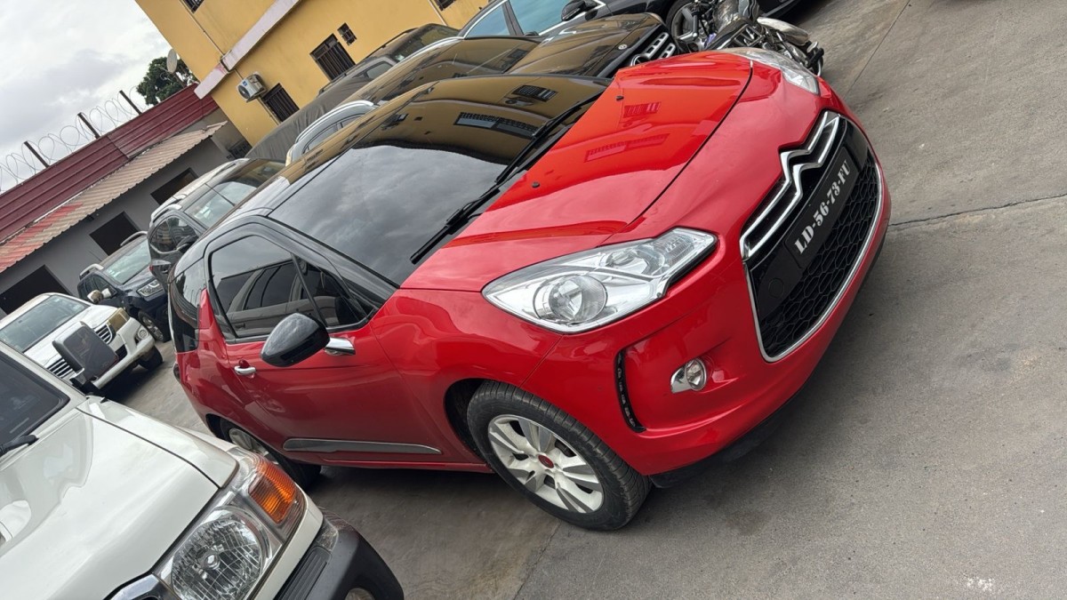 Citroen DS3 2015 (Gasolina) - Angocarro