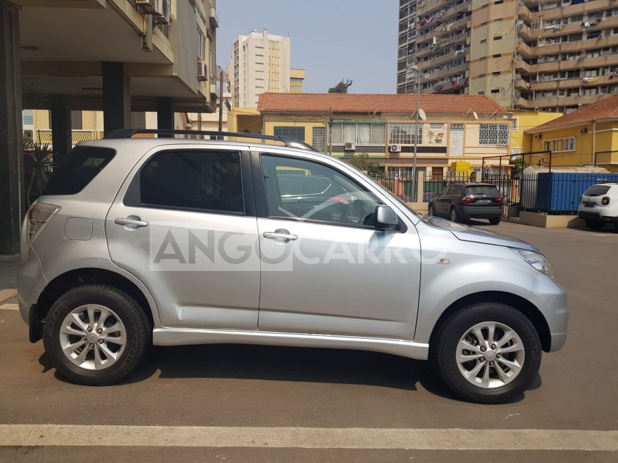 Daihatsu Terios 2015 (Gasolina) - Angocarro