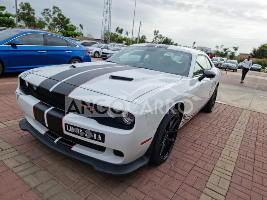 Dodge Challenger 2018 (Gasolina) - Angocarro