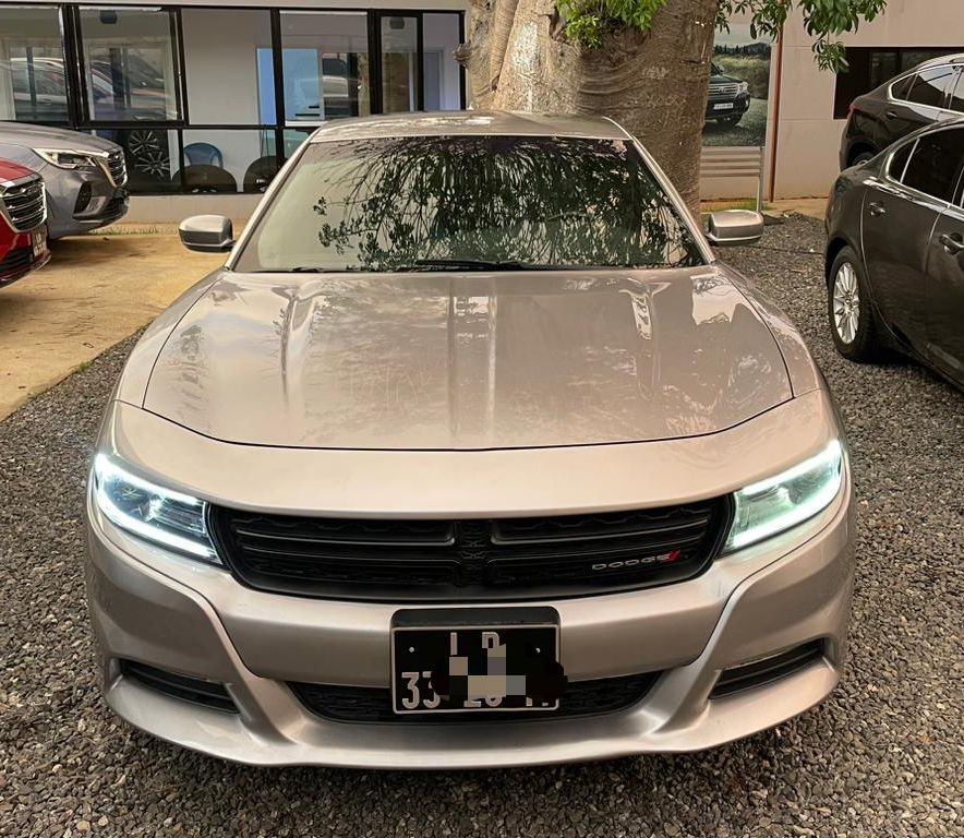 Dodge Charger 2016 (Gasolina) - Angocarro