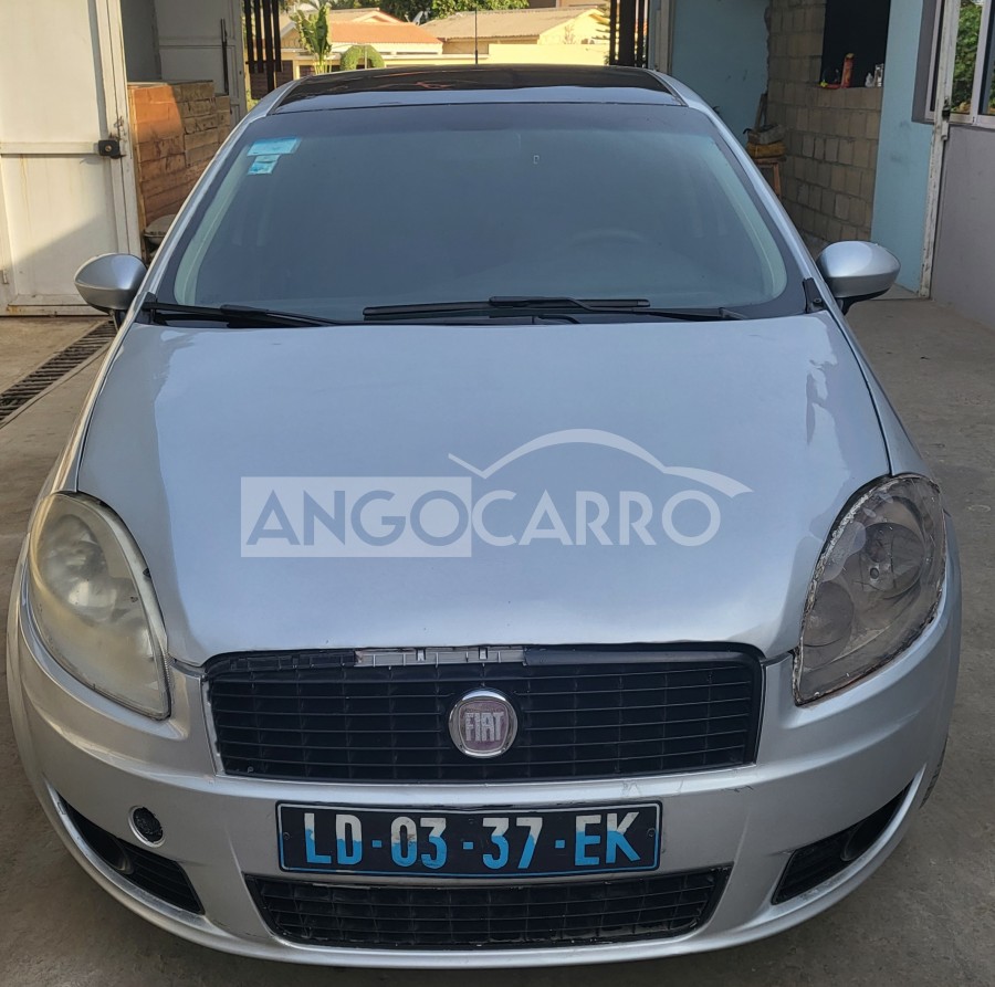 Fiat Linea 2014 (Gasolina) - Angocarro