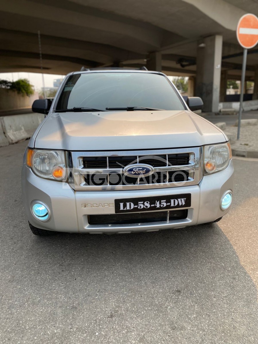 Ford Escape 2009 (Gasolina) - Angocarro
