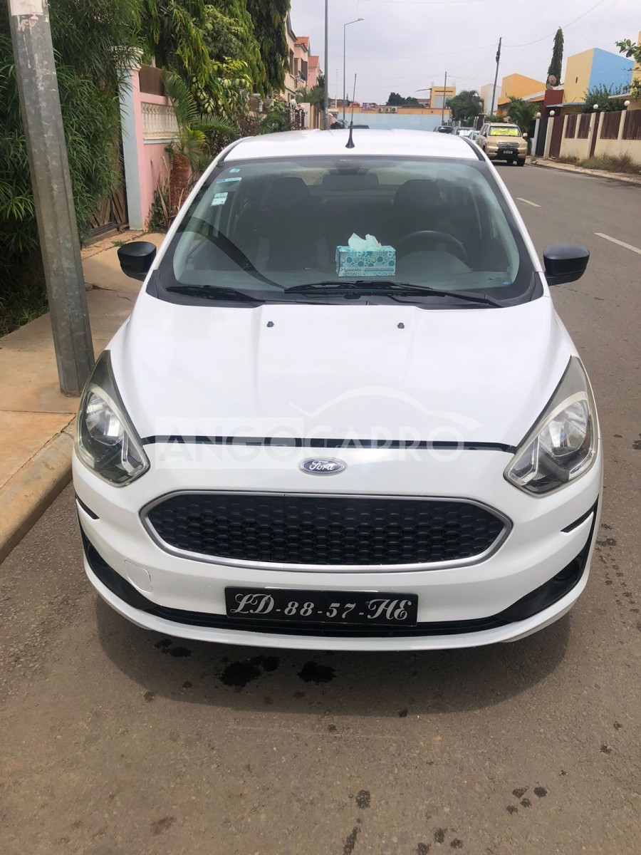 Ford Figo 2017 (Gasolina) - Angocarro