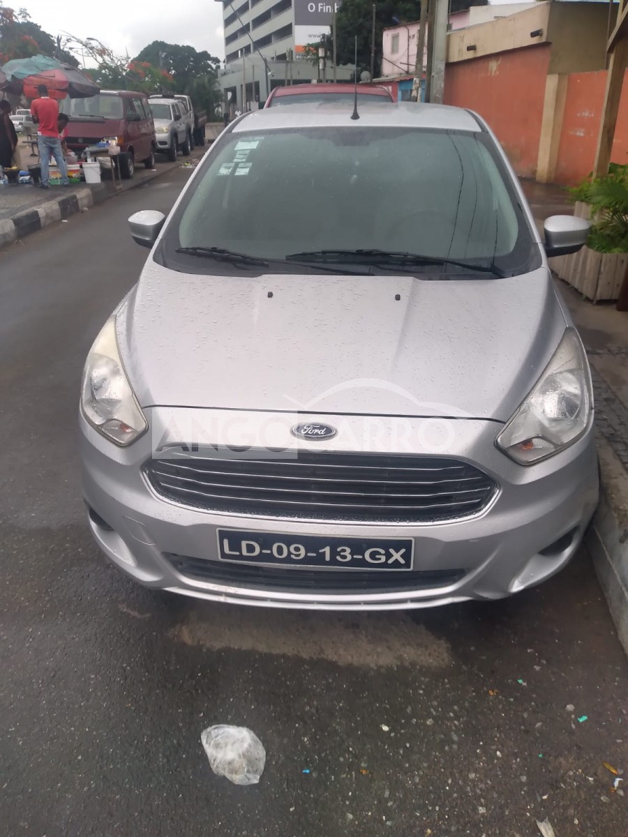 Ford Figo 2017 (Gasolina) - Angocarro
