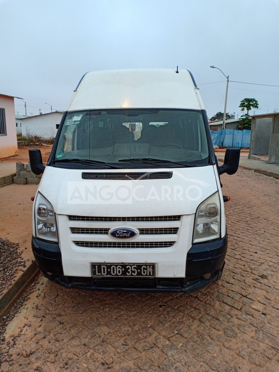 Ford Transit (Diesel) - Angocarro