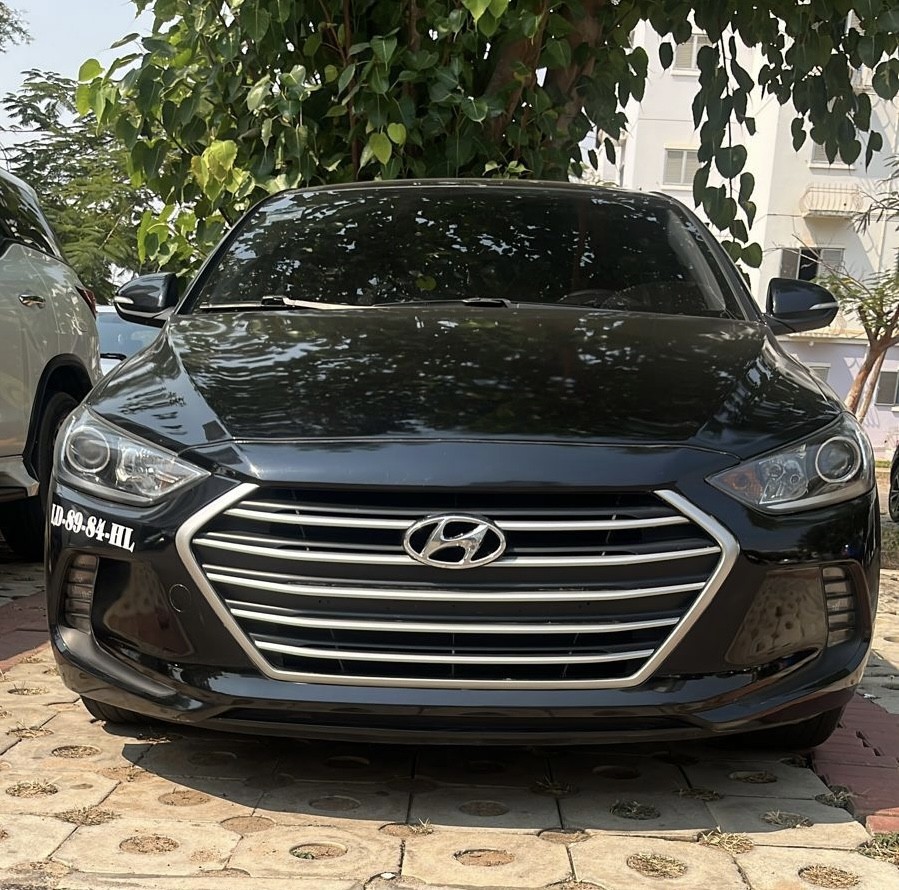 Hyundai Avante 2018 (Gasolina) - Angocarro