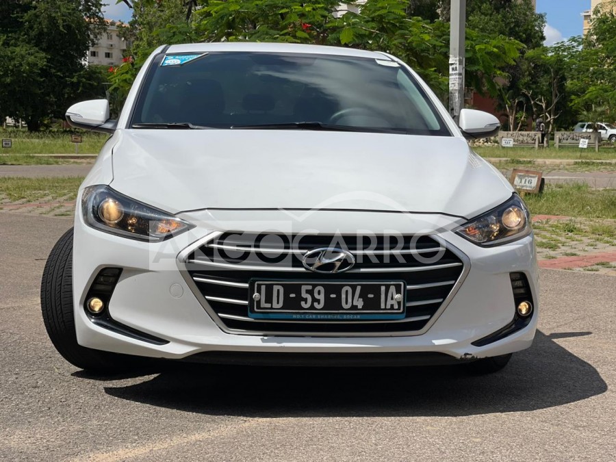 Hyundai Avante 2019 (Gasolina) - Angocarro