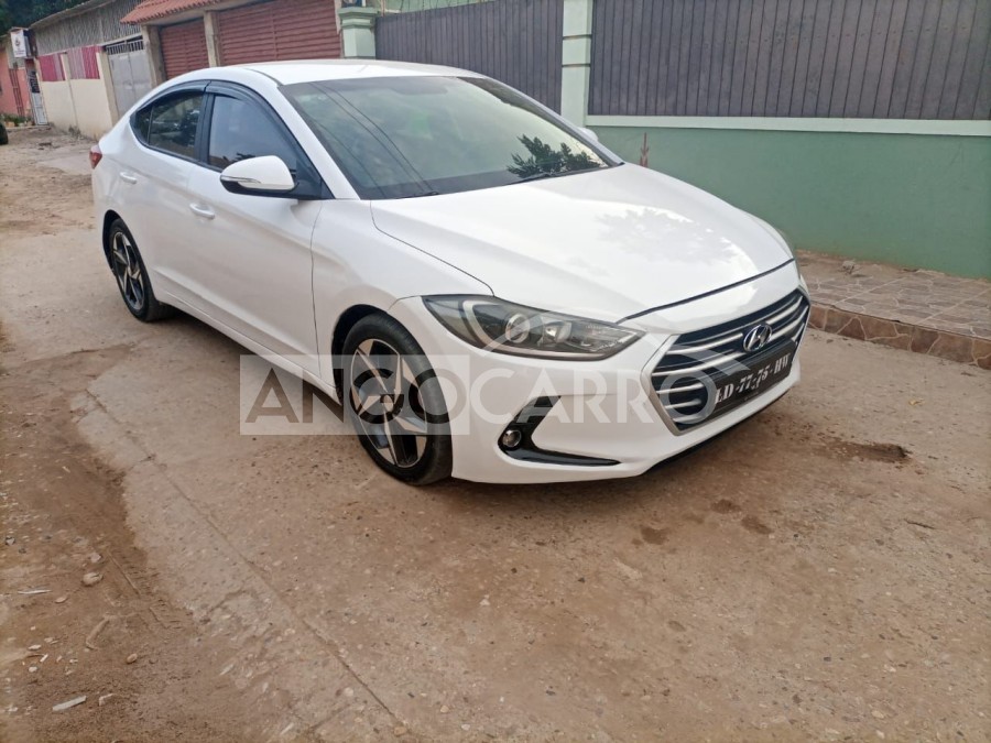 Hyundai Avante 2019 (Gasolina) - Angocarro