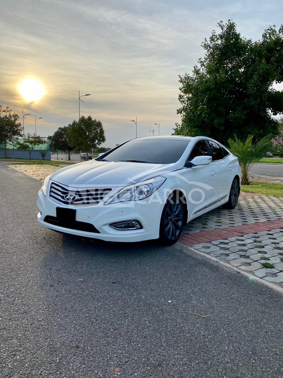 Hyundai Azera 2015 (Gasolina) - Angocarro
