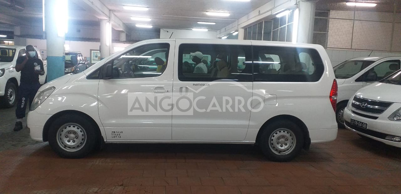 Hyundai H1 2015 (Diesel) - Angocarro
