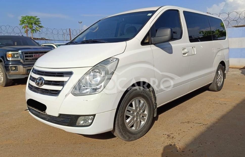 Hyundai H1 2018 (Diesel) - Angocarro