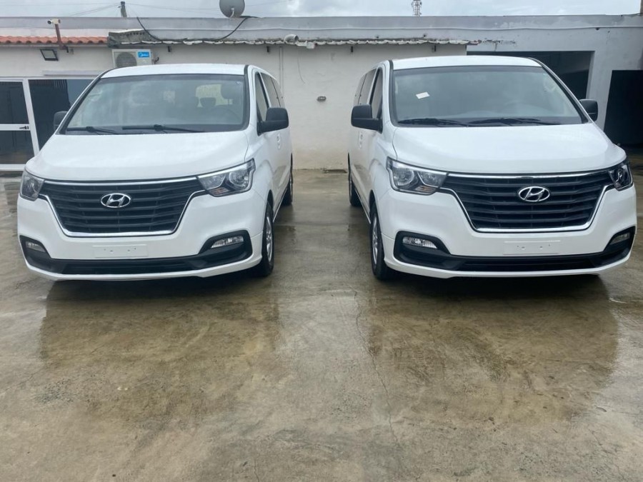 Hyundai H1 2021 (Gasolina) - Angocarro