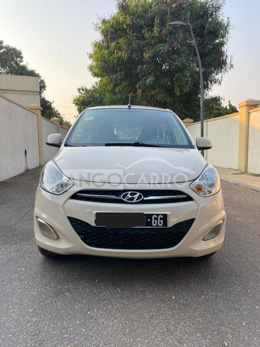 Hyundai i10 2015 (Gasolina) - Angocarro
