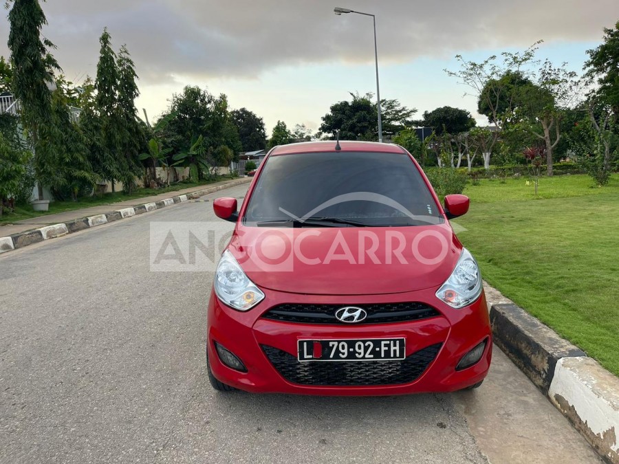 Hyundai i10 2015 (Gasolina) - Angocarro