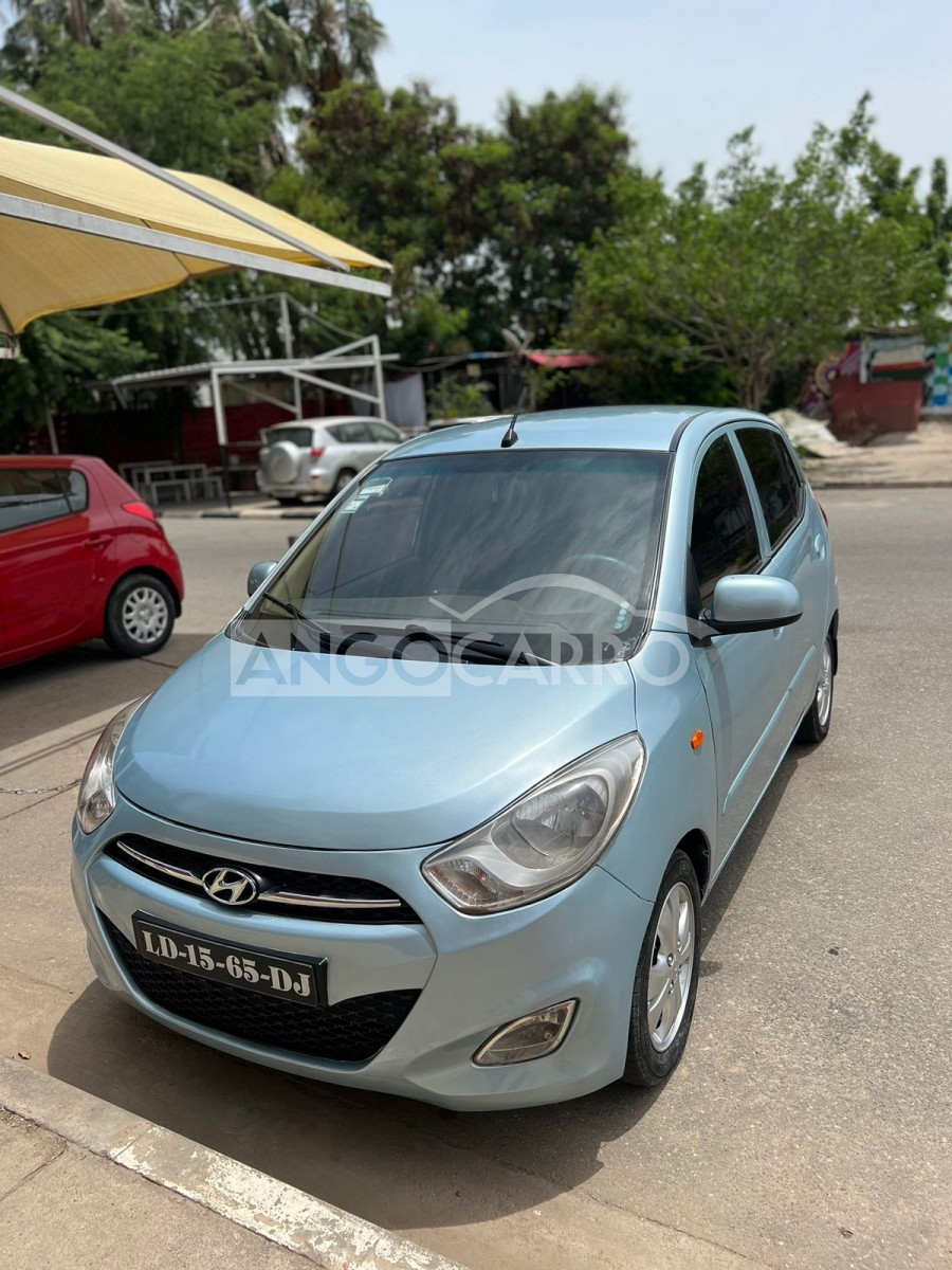 Hyundai i10 2015 (Gasolina) - Angocarro