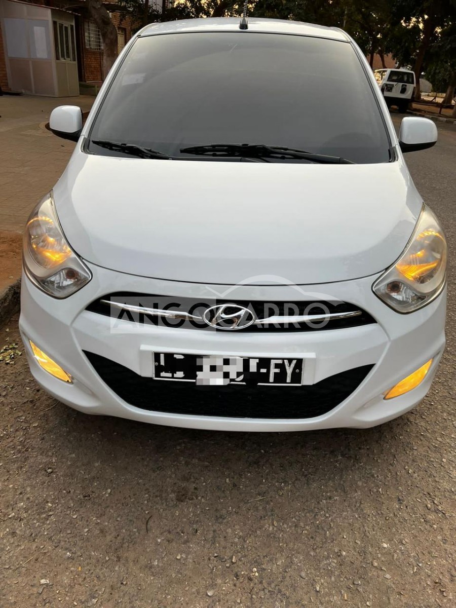 Hyundai i10 2015 (Gasolina) - Angocarro