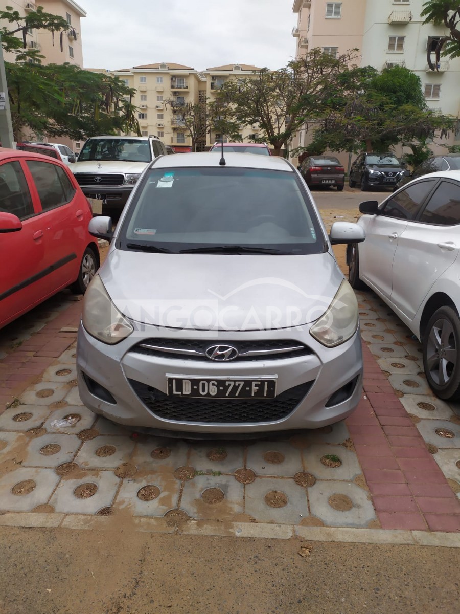 Hyundai i10 2015 (Gasolina) - Angocarro