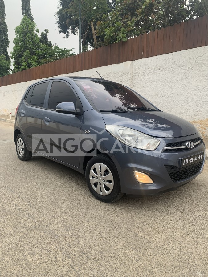 Hyundai i10 2015 (Gasolina) - Angocarro