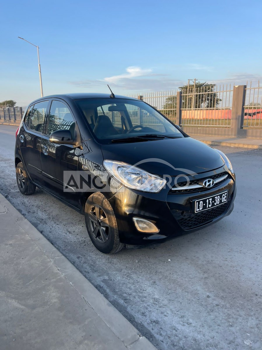 Hyundai i10 2015 (Gasolina) - Angocarro