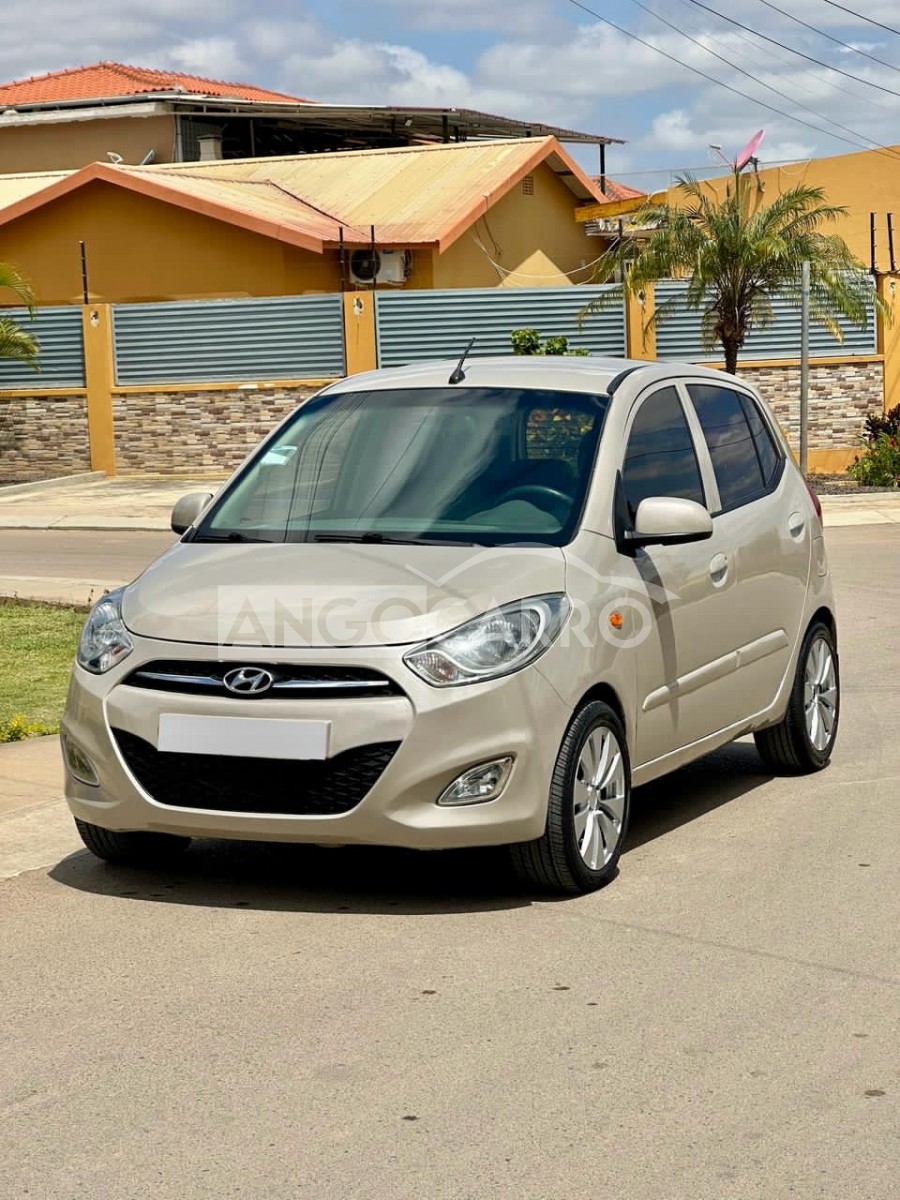 Hyundai i10 2015 (Gasolina) - Angocarro