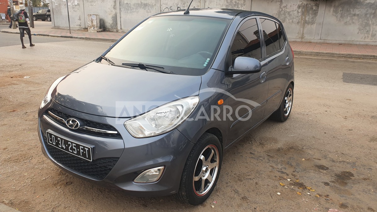 Hyundai i10 2015 (Gasolina) - Angocarro