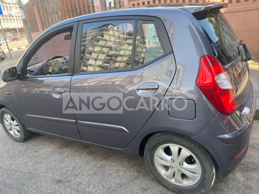Hyundai i10 2015 (Gasolina) - Angocarro