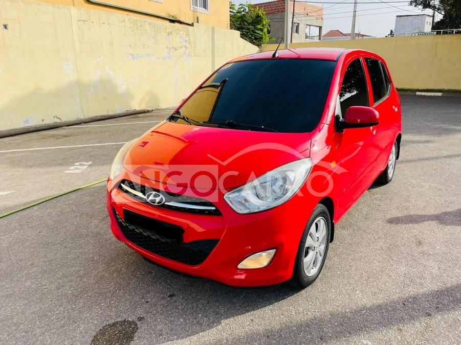 Hyundai i10 2015 (Gasolina) - Angocarro
