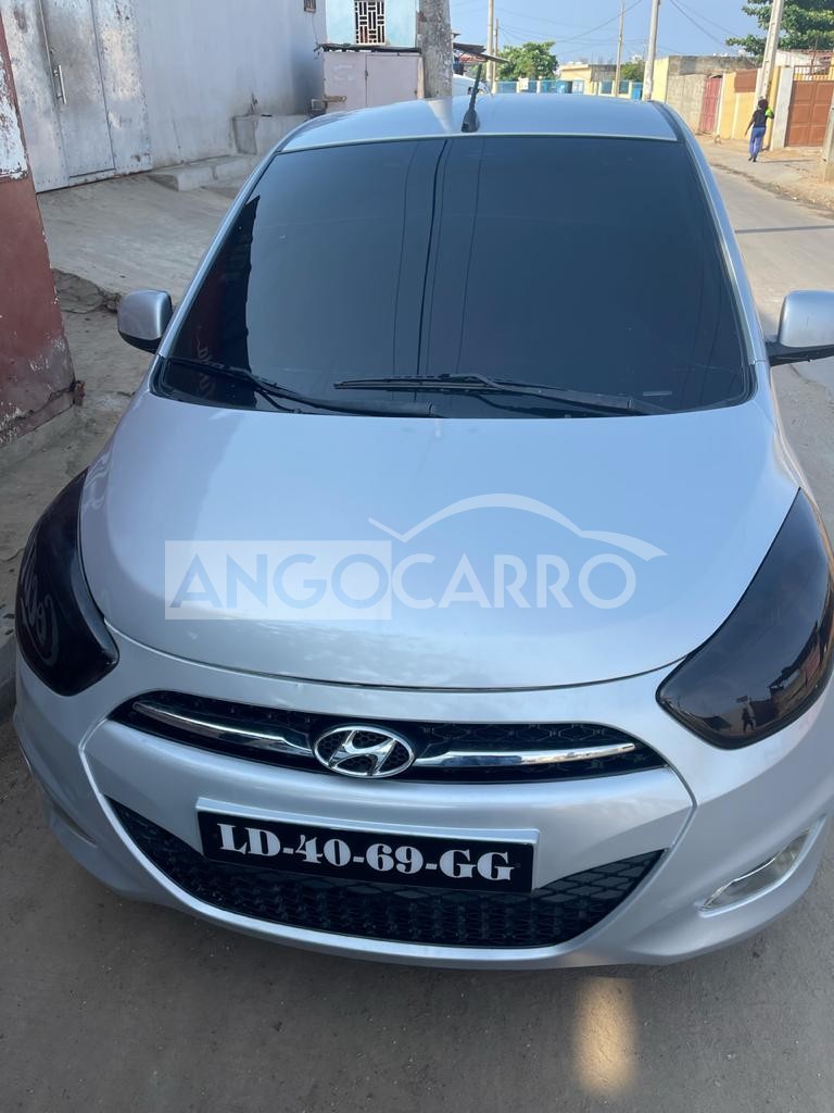Hyundai i10 2015 (Gasolina) - Angocarro