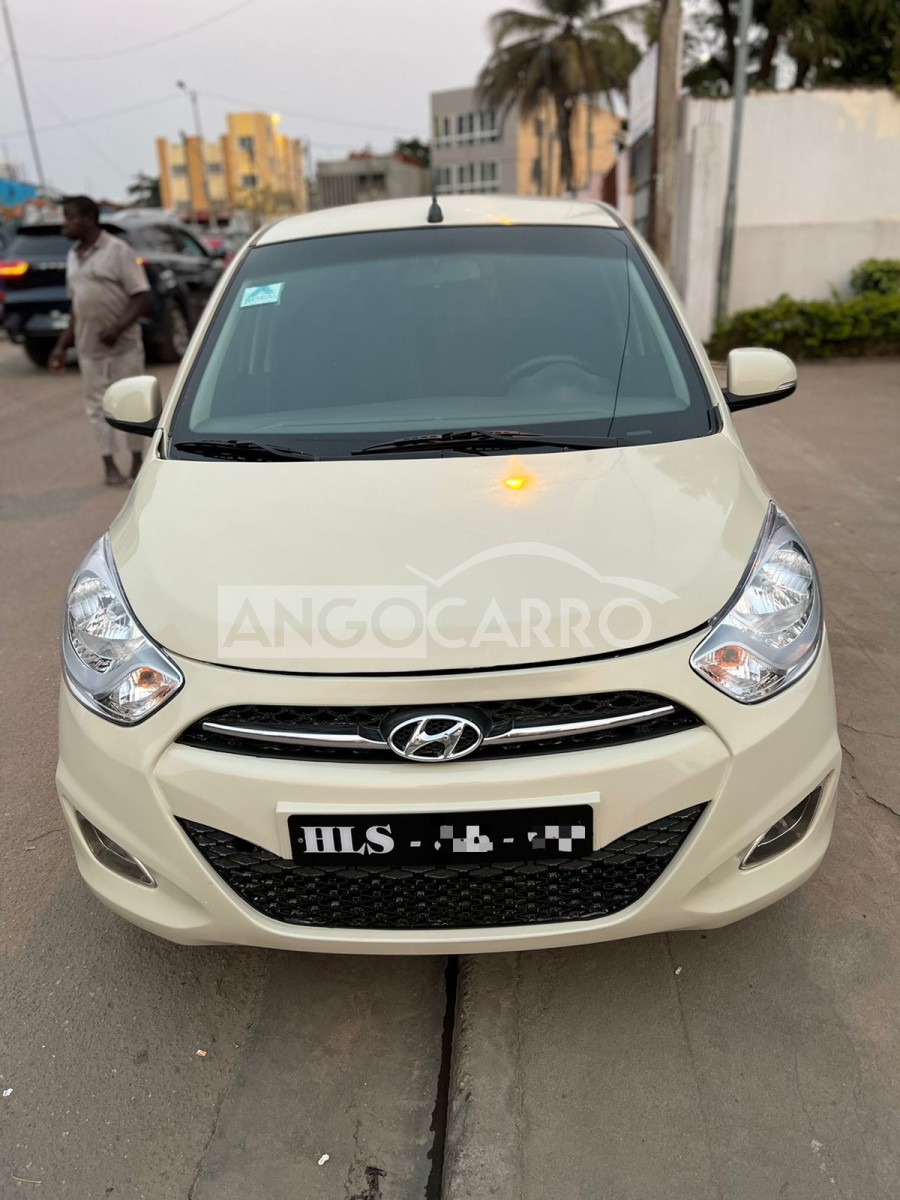Hyundai i10 2015 (Gasolina) - Angocarro