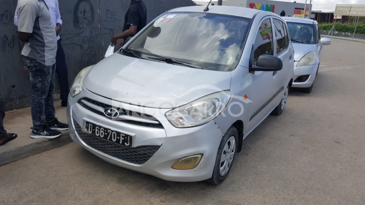 Hyundai i10 2015 (Gasolina) - Angocarro