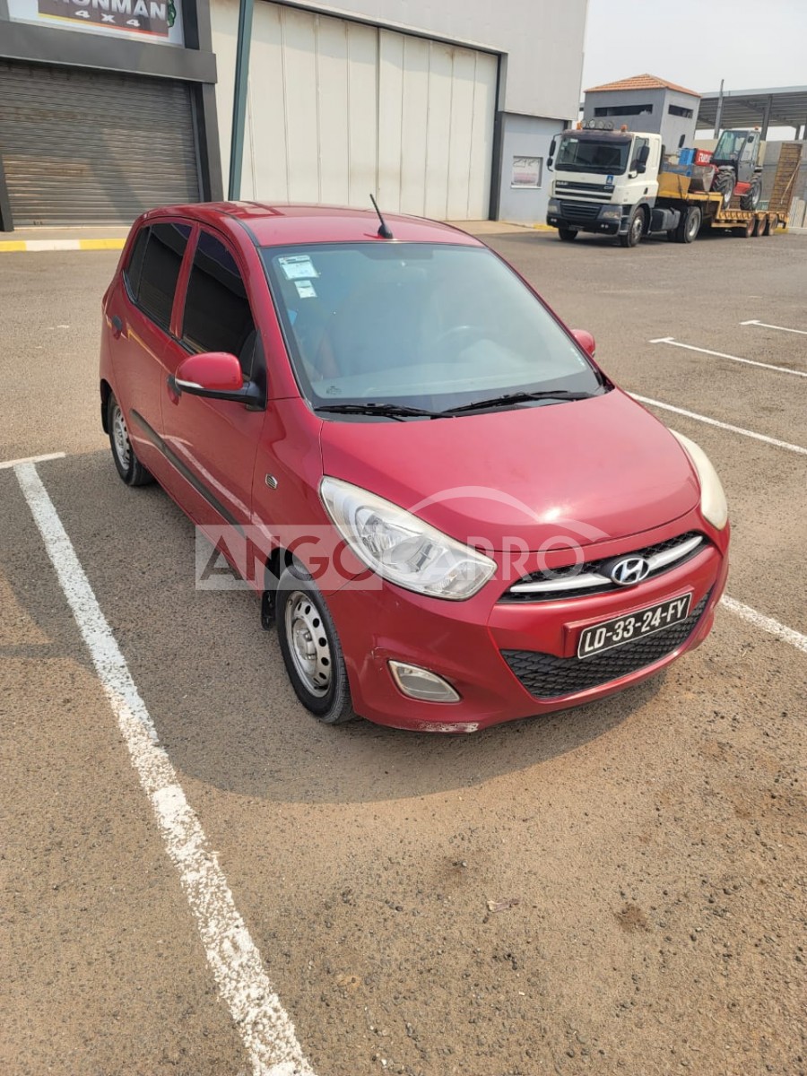 Hyundai i10 2015 (Gasolina) - Angocarro