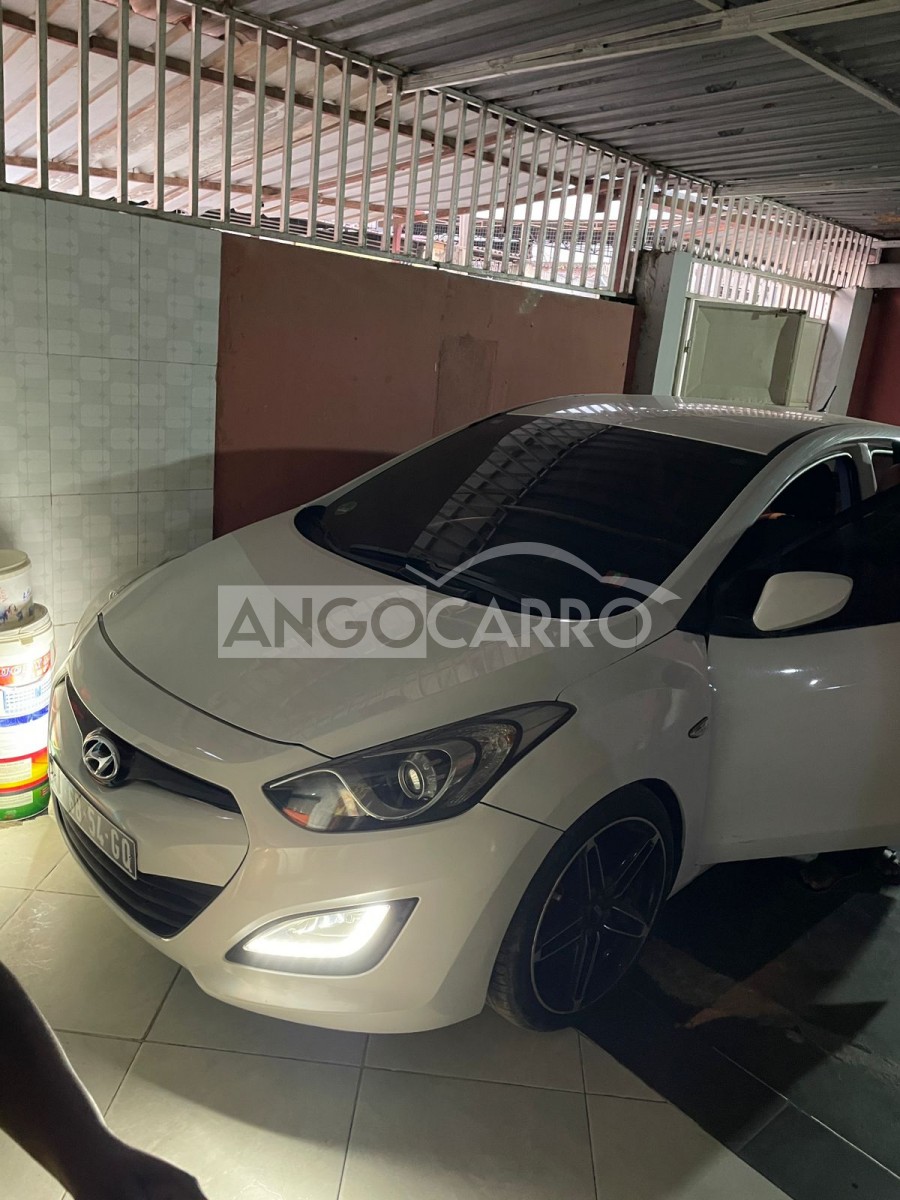 Hyundai i30 2017 (Gasolina) - Angocarro