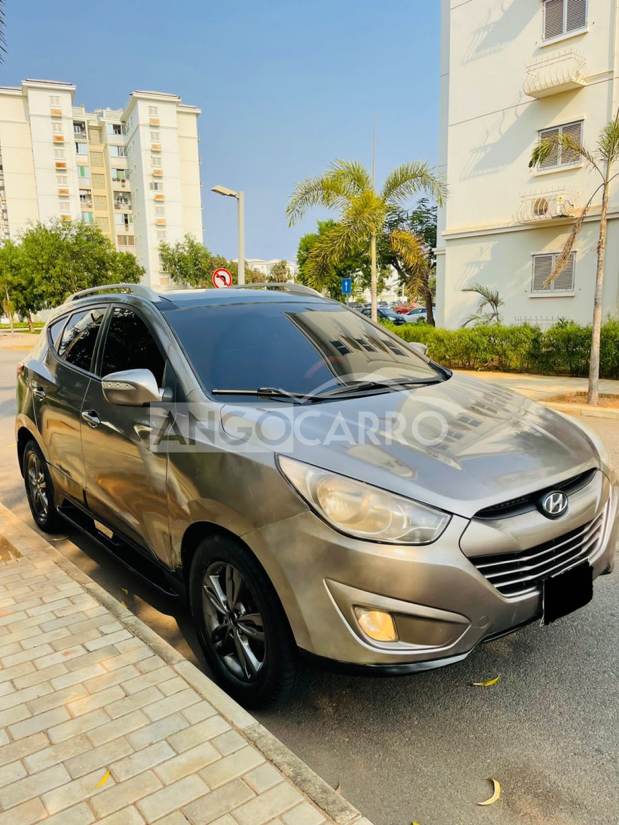 Hyundai Tucson 2013 (Gasolina) - Angocarro