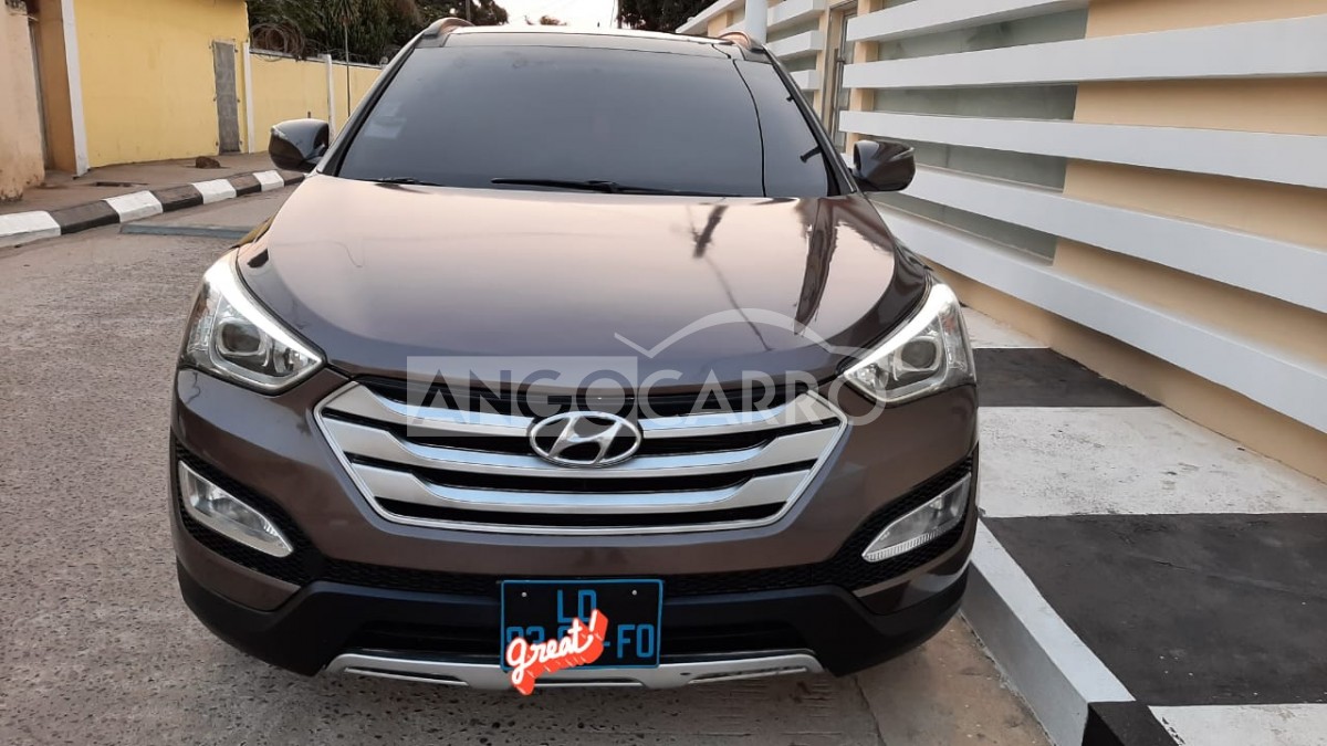 Hyundai Santa Fe 2014 (Gasolina) - Angocarro