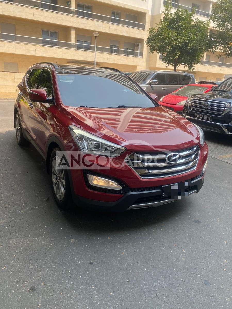 Hyundai Santa Fe 2014 (Gasolina) - Angocarro