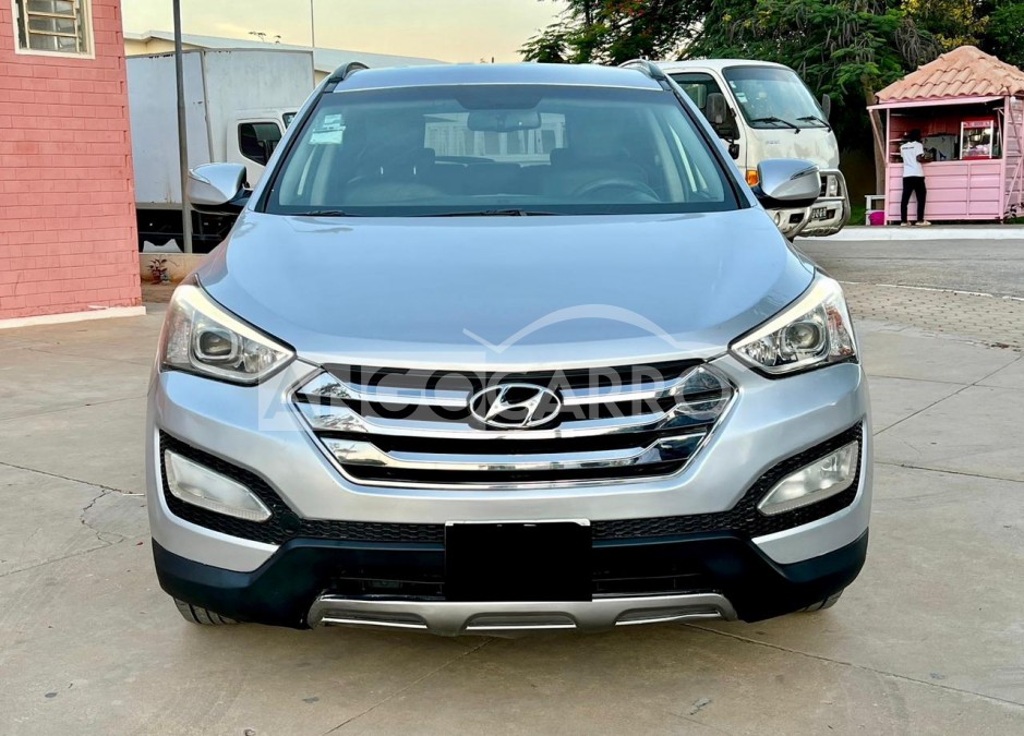 Hyundai Santa Fe 2014 (Gasolina) - Angocarro