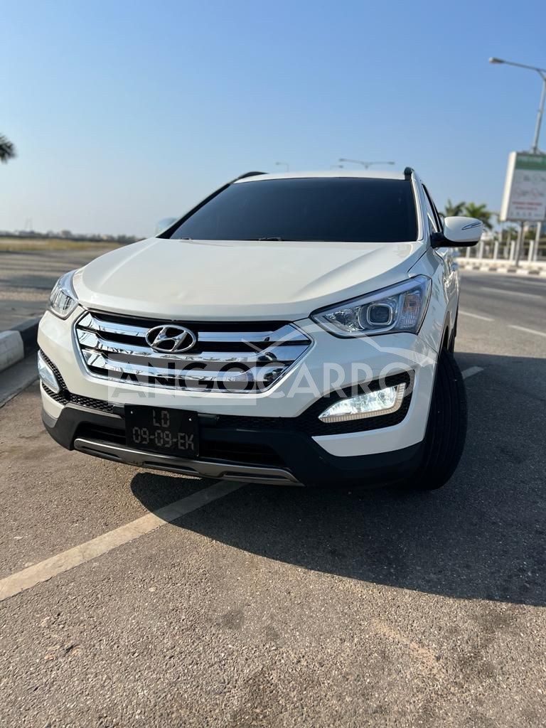 Hyundai Santa Fe 2014 (Gasolina) - Angocarro