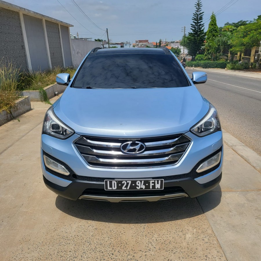 Hyundai Santa Fe 2014 (Gasolina) - Angocarro