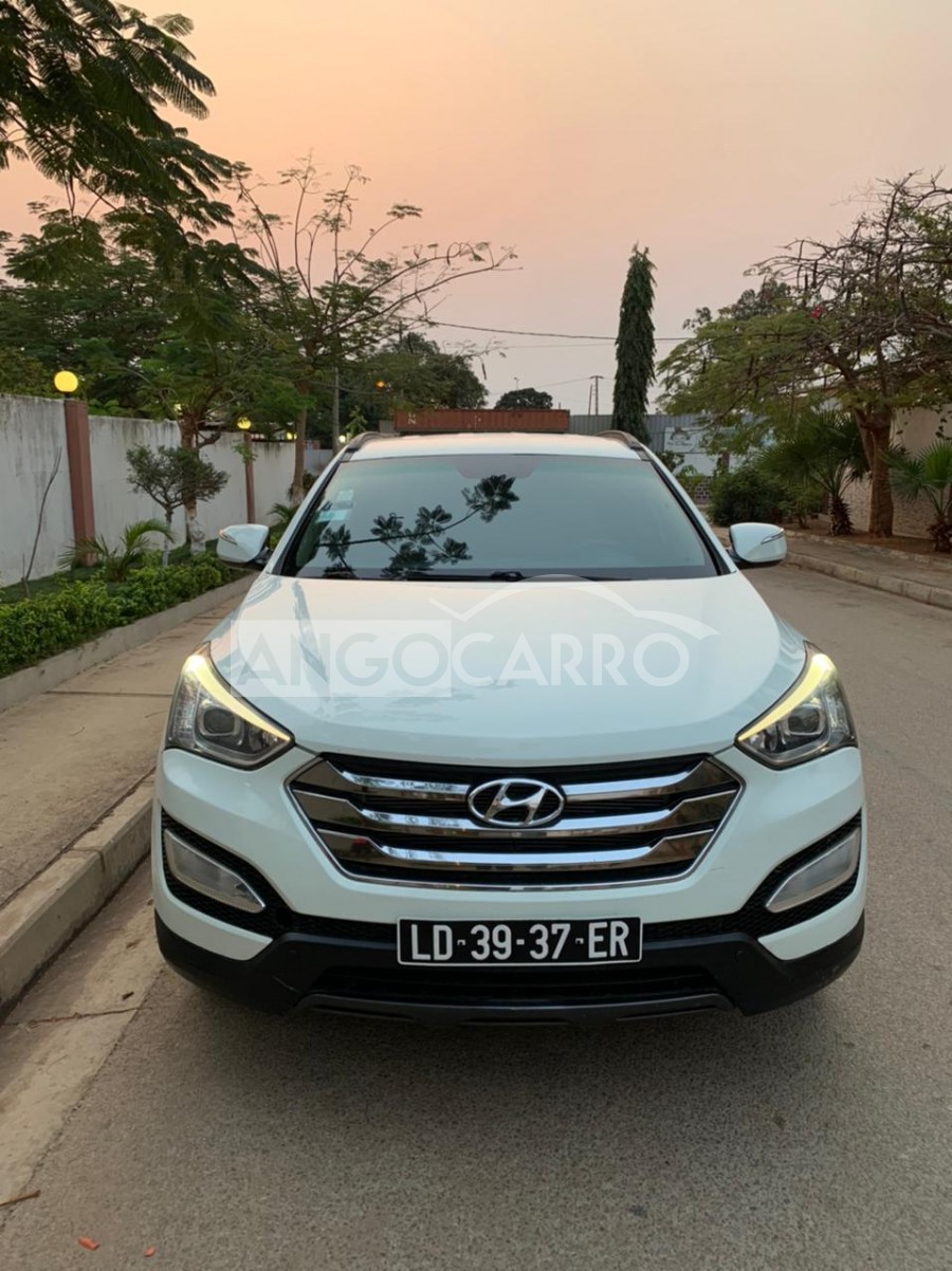 Hyundai Santa Fe 2014 (Gasolina) - Angocarro