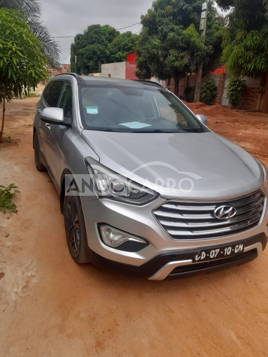 Hyundai Santa Fe 2016 (Gasolina) - Angocarro