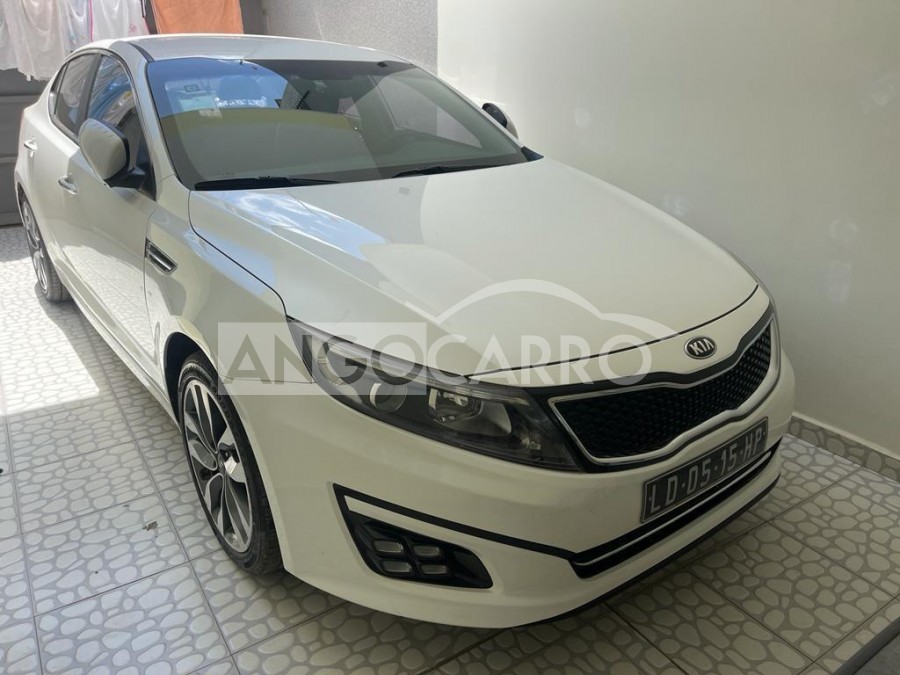 Kia K5 2017 (Gasolina) - Angocarro