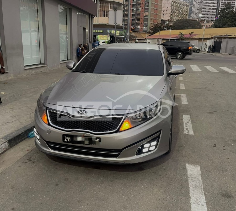 Kia K5 2018 (Gasolina) - Angocarro