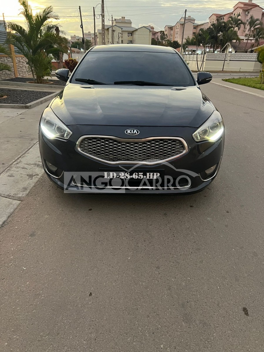 Kia K7 2017 (Gasolina) - Angocarro