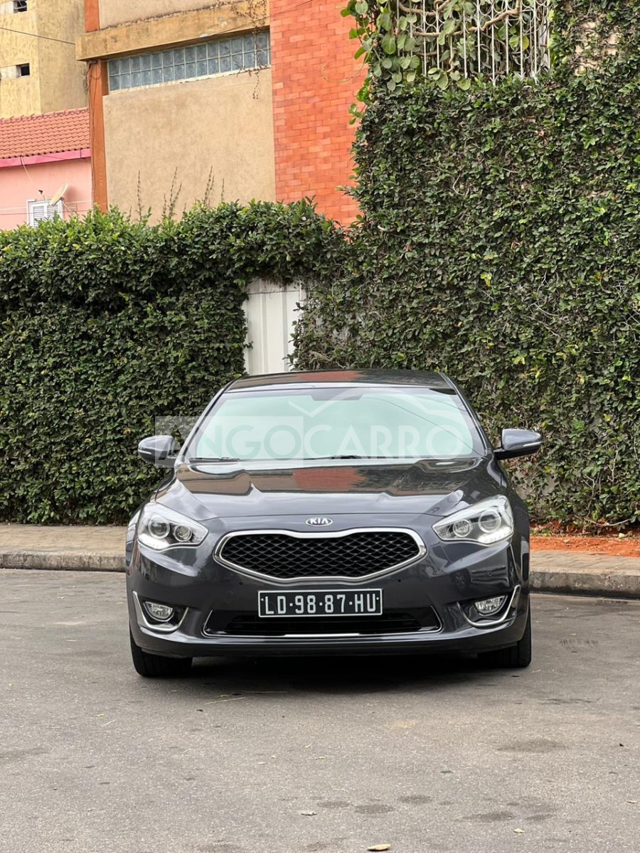 Kia K7 2017 (Gasolina) - Angocarro