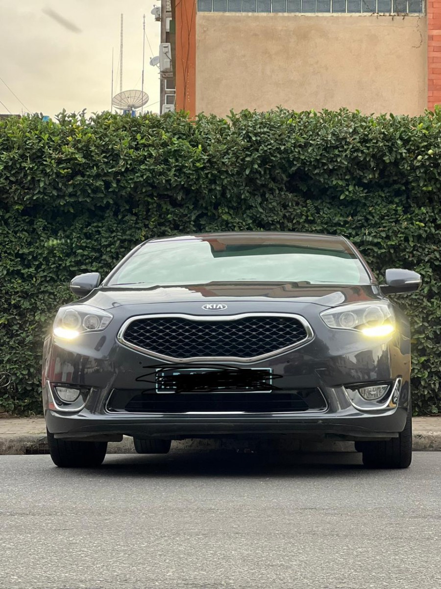 Kia K7 2018 (Gasolina) - Angocarro