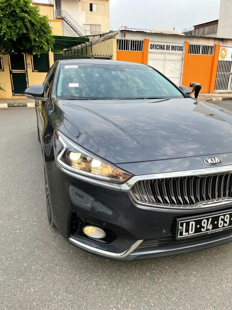 Kia K7 2019 (Híbrido) - Angocarro