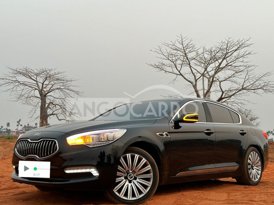 Kia K900 2023 (Gasolina) - Angocarro