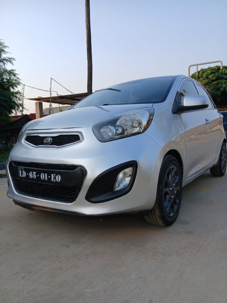 Kia Picanto 2013 (Gasolina) - Angocarro