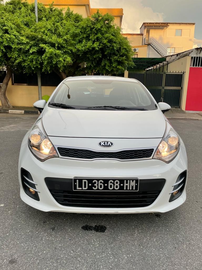 Kia Pride 2019 (Gasolina) - Angocarro